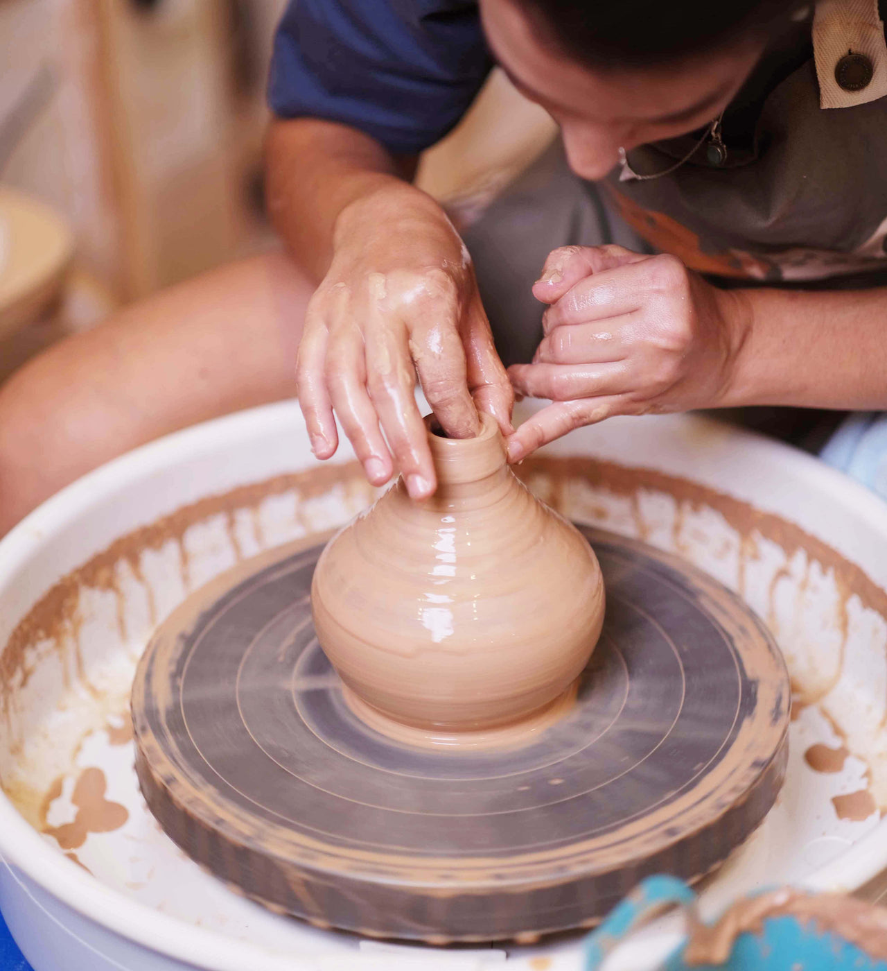 6 Week Introduction to Wheel Throwing Course – Clay Sydney